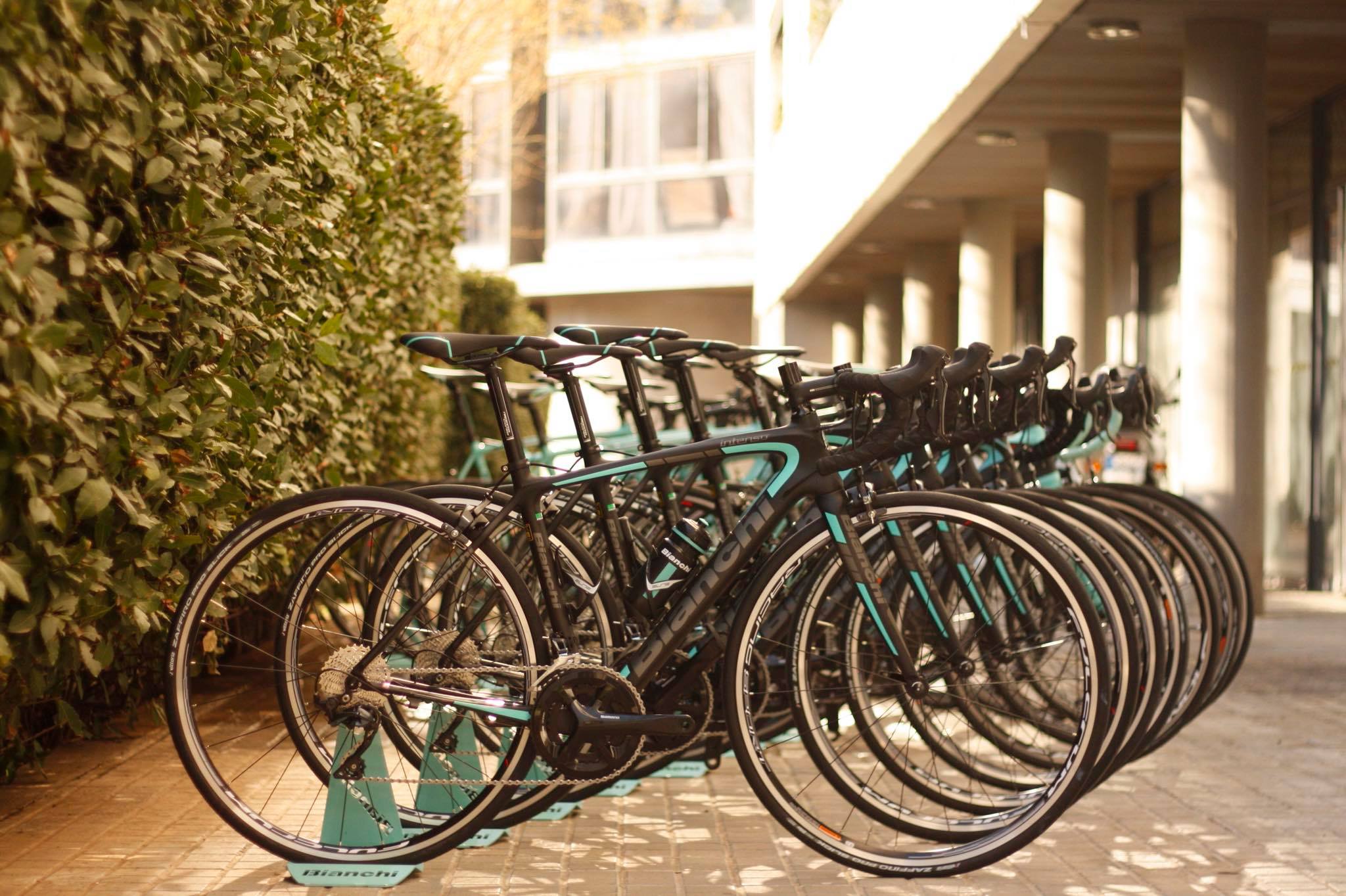 Barcelona road bike hire | Bianchi racing bike rentals | Catalonia road ...